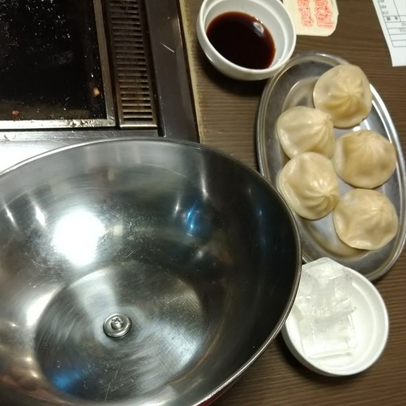 How to Cook Shoronpo at an Okonomiyaki Restaurant in Japan | City-Cost